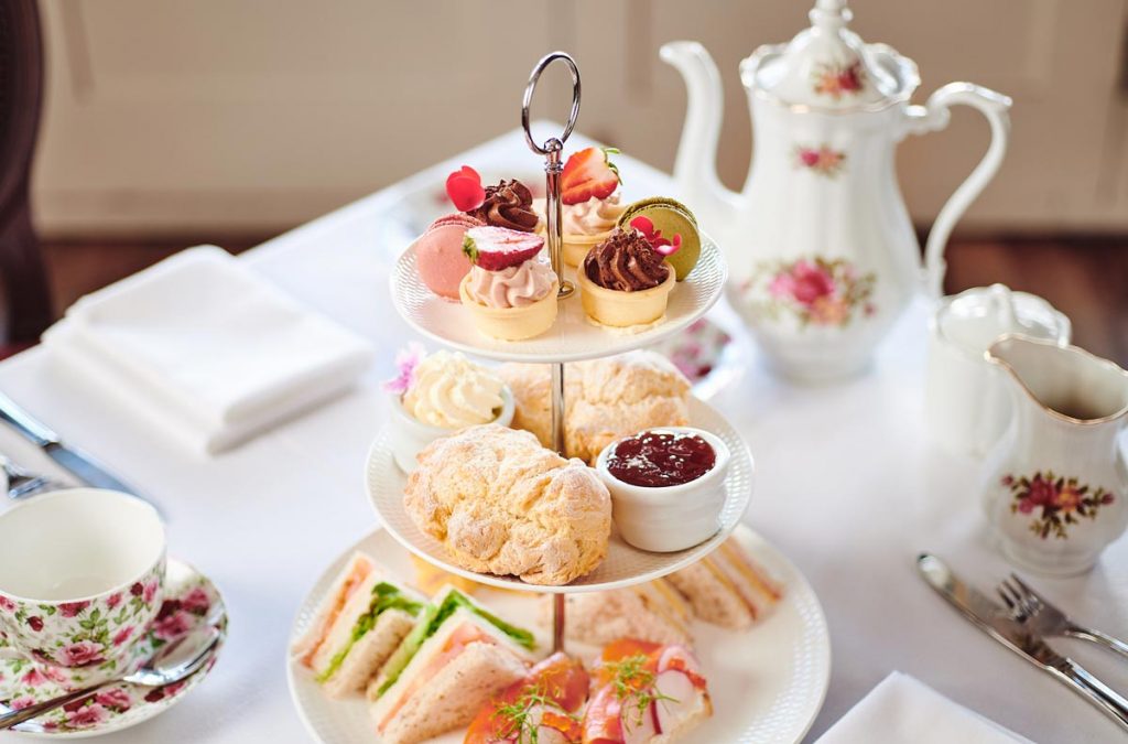你知道下午茶里面的“high tea”和“low tea”分别代表什么吗？下午茶礼仪！ - 选岛啦Blog